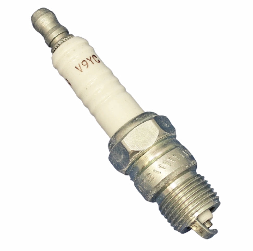 Champion V9YC Copper Plus V-8 C10 C20 G10 G30 Camaro Mustang Nickel Sp ...