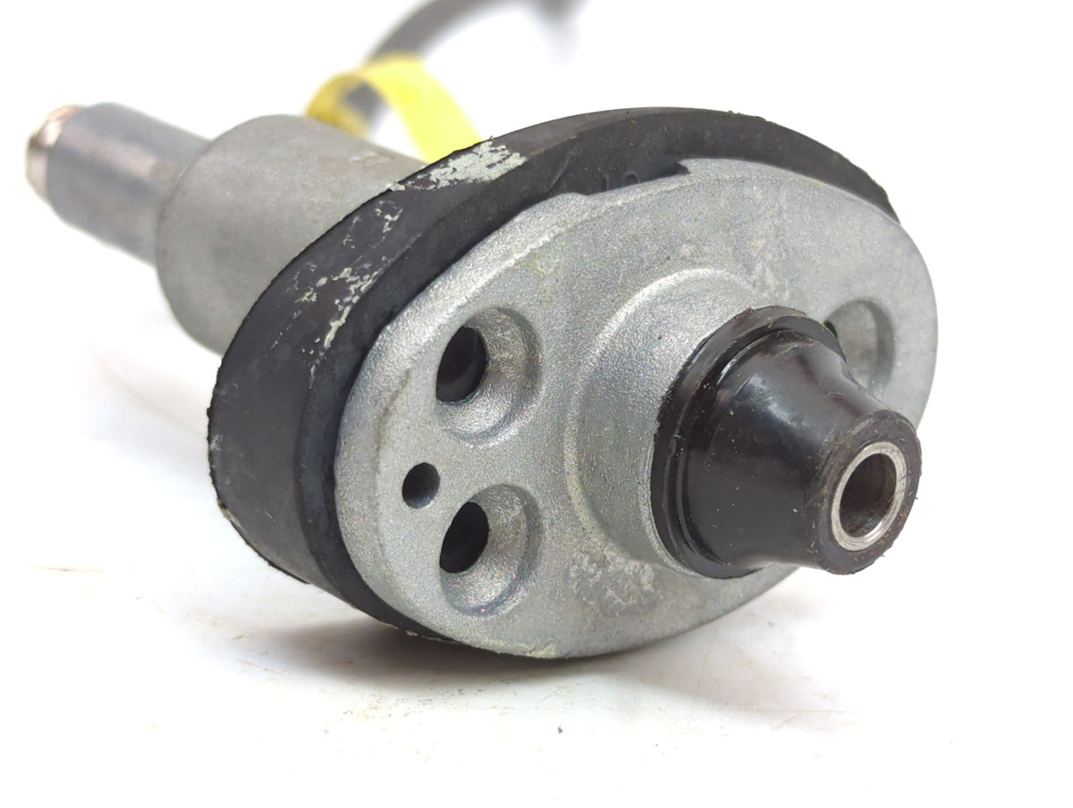 Ford E8HF-18813-AA 18812 Genuine OEM L Series Heavy Truck Vintage Radi ...